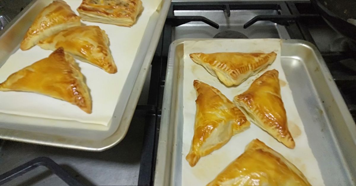 Resep Tuna Puff Pastry oleh Anita Permatasari - Cookpad