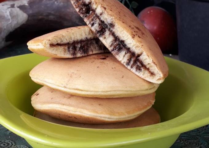 Resep Dorayaki ala Doraemon oleh Saskia Katrine - Cookpad