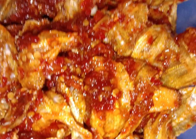 Resep Balado ikan asin kipas oleh Queen Kamila - Cookpad