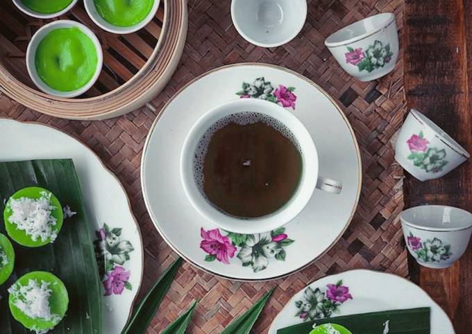 Resipi Kuih Lompang Pandan oleh Zareena Shahmarudin - Cookpad