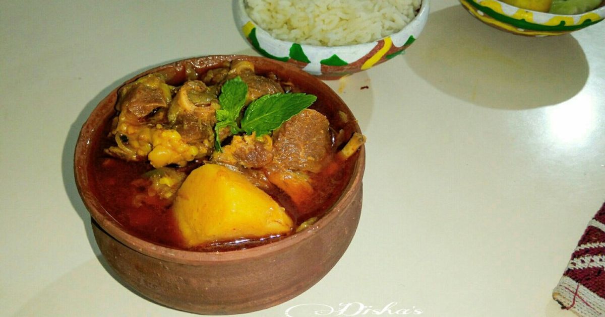 Bengali Style Mutton Curry With Potatoes Recipe by Disha D'Souza - Cookpad
