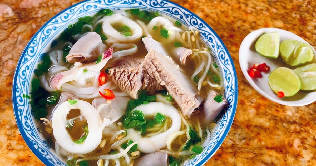 Hu Tieu Mi Thap Cam (Vietnamese Mixed Noodle Soup) Recipe by Arany ...
