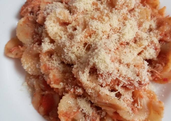 Corbatitas o moños con salsa y carne Receta de Maria Paz Dominguez ...