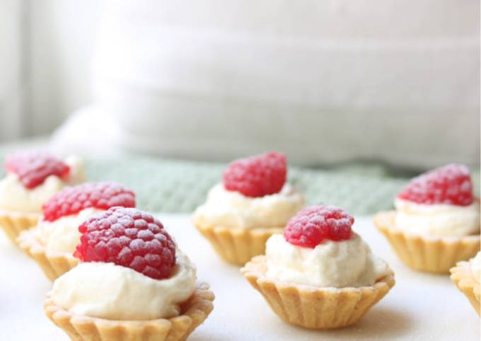 LEMON CURD CREAM FILLED TART CASES With store bought pastry cases ...