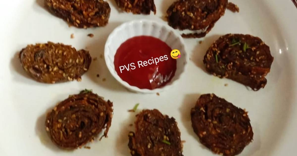 कोथिंबीर अळू वडी (Kothimbir Alu Vadi Recipe In Marathi) रेसिपी Preeti V ...