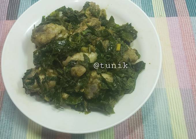 Resep Ayam daun So || Ayam Ganemo oleh tunik 🍀 - Cookpad