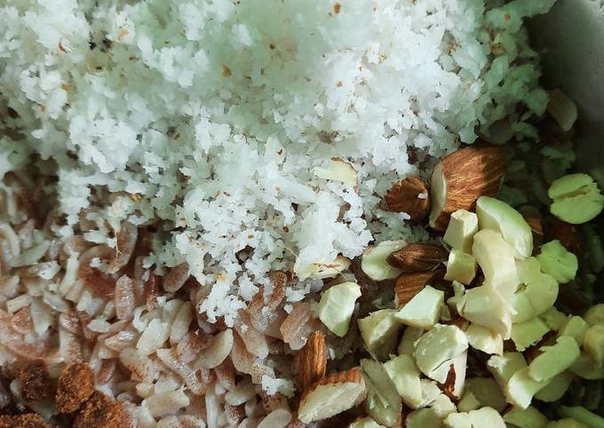 Sweet poha Recipe by aparna mukundan - Cookpad