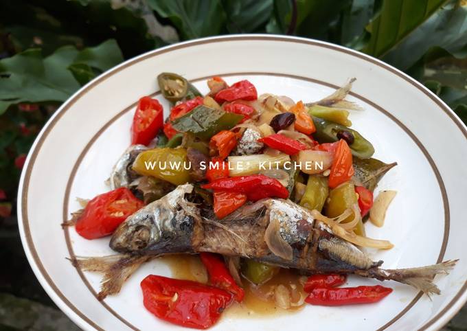 Resep Ikan Kembung Asam Pedas Oleh Wuwu Smile S Kitchen Cookpad