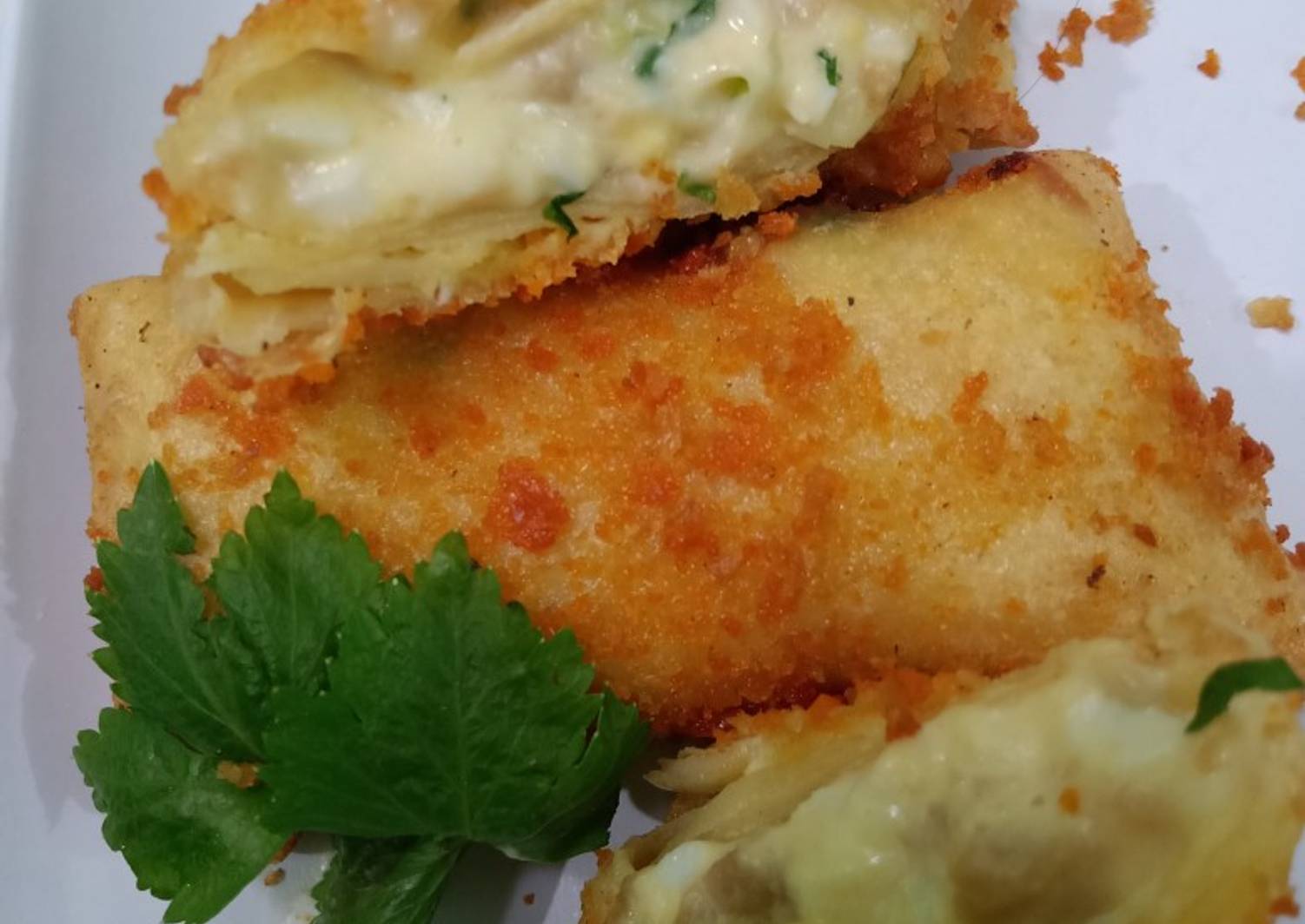 Resep Risol Cheese Mayo Meleleh oleh Ami Windy - Cookpad