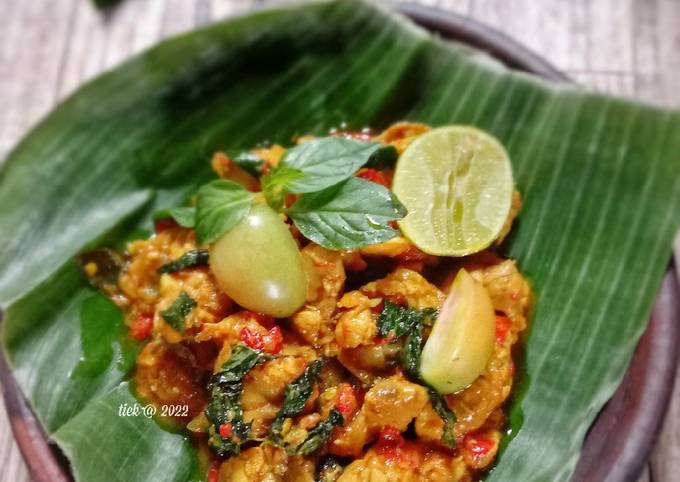 Resep Daging Ayam Tinoransak Khas Manado oleh Titiek Purnomo - Cookpad