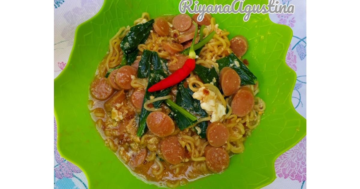 Resep Mie Nyemek Sos Tel Pedas oleh RiyanaAgustina - Cookpad