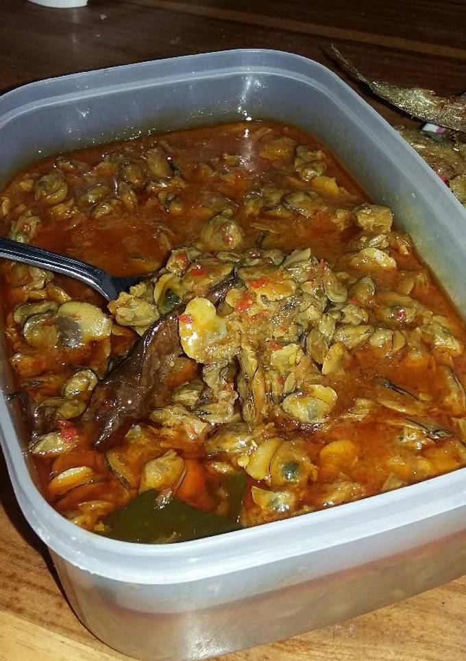 Resep 🐚🐚 Kerang Presto Pedas 🐚🐚 (Kerang air tawar / kerang kali) oleh ...
