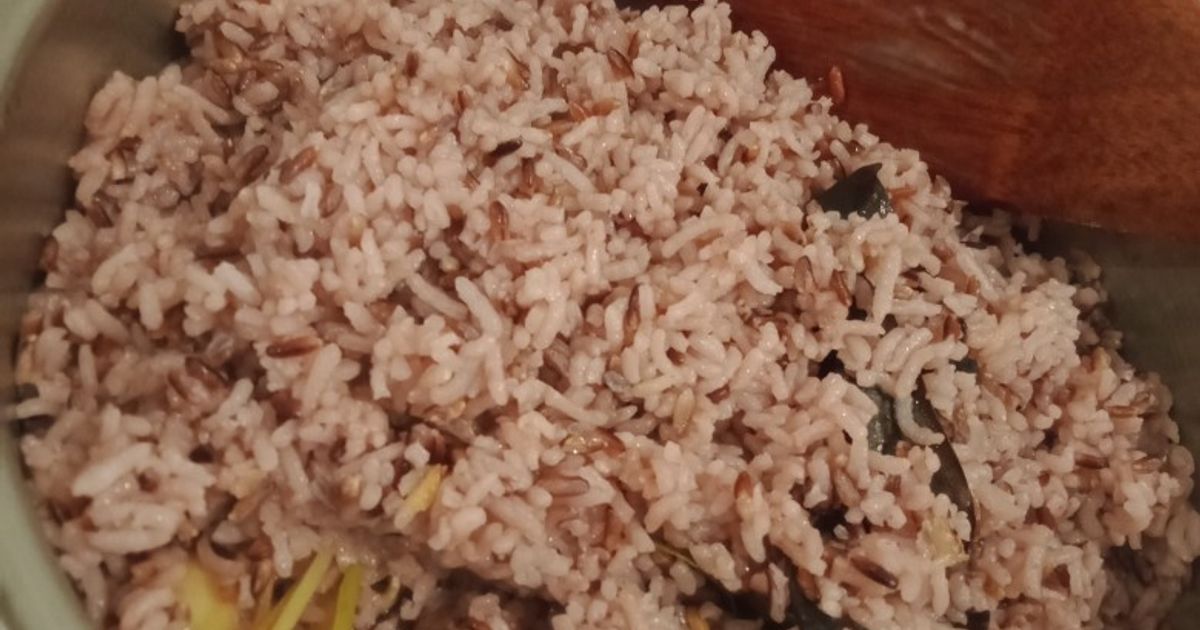 Resep Nasi Uduk (Beras Merah) Kukus oleh Paskaria Kyhr - Cookpad