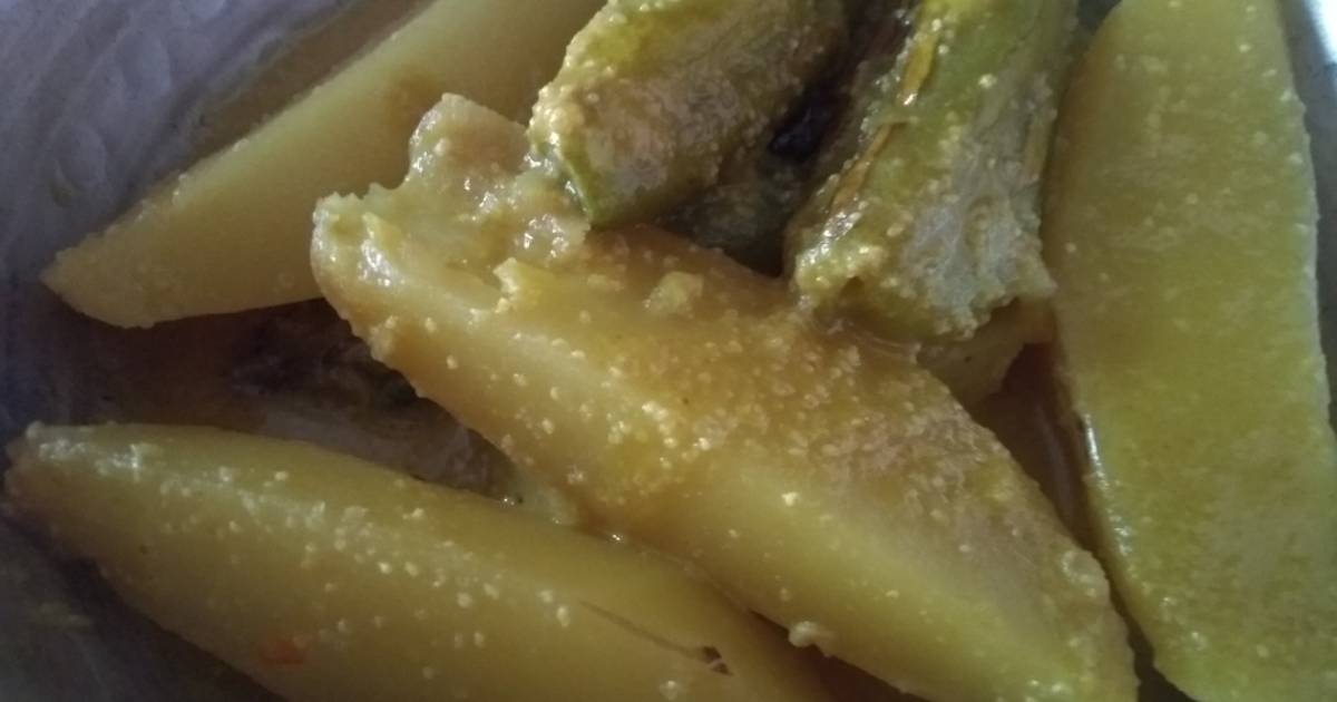 Pointed gourd and potatoes curry Recipe by Poulomi Bhattacharya - Cookpad