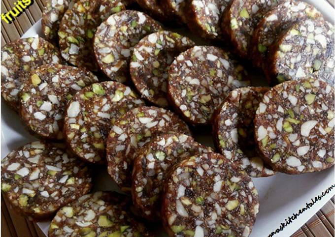Dry fruits roll. Recipe by Divya Swapna B R - Cookpad
