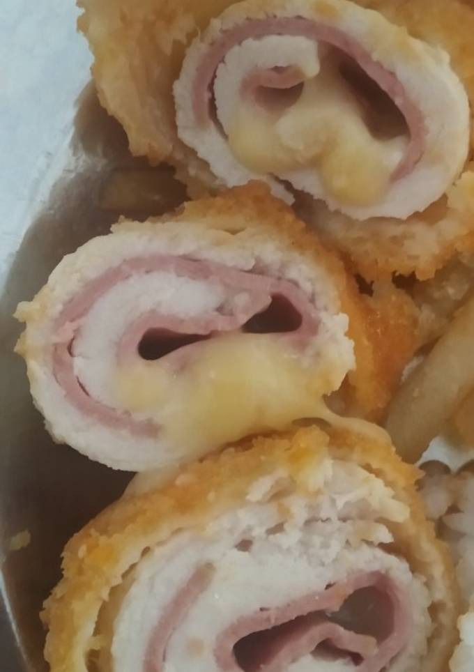 Resep Chicken Cordon Blue ala cafe oleh Nina Pristiwa - Cookpad