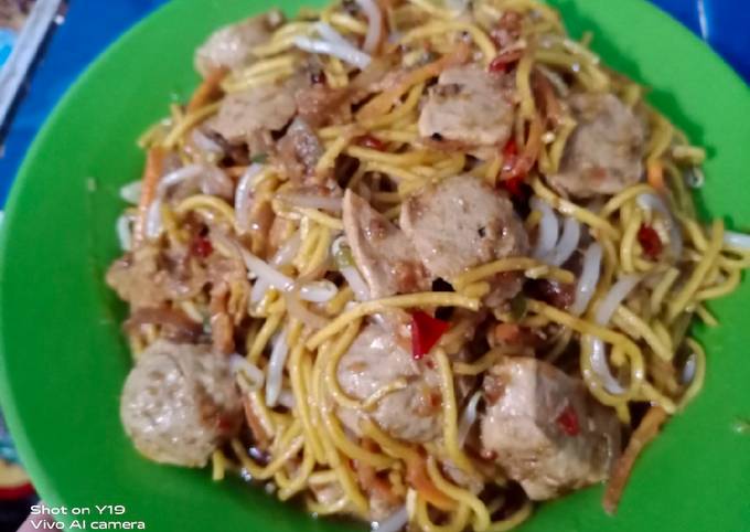 Resep Mie Kuning goreng oleh Ucie_Sunarsih - Cookpad