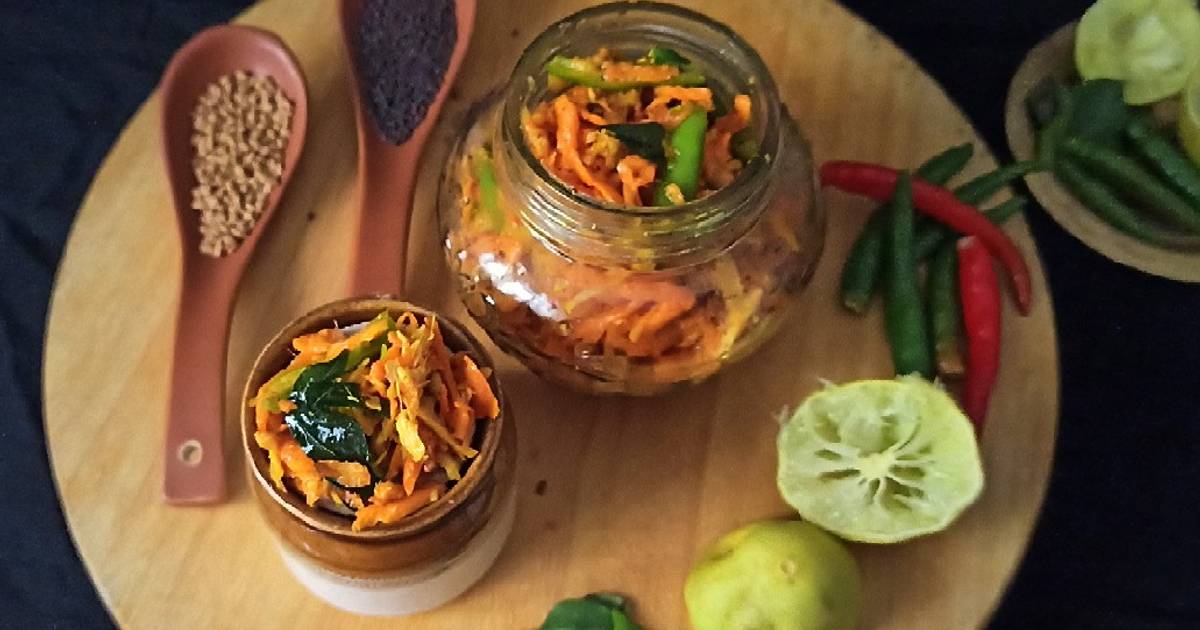 Turmeric root and Ginger pickle Recipe by Anuradha kulkarni - Cookpad