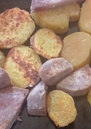 Pan Toasted Sweet Potatoes And Arrow Roots Recipe by Tumiso Foods - Cookpad