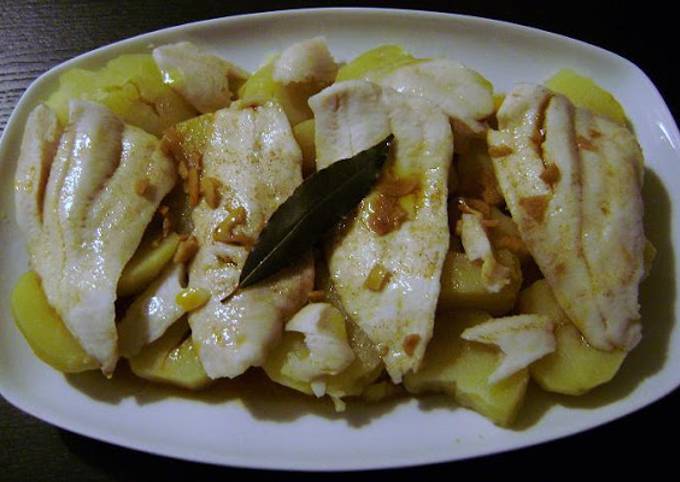 Merluza a la Gallega Receta de VinoyMiel- Cookpad