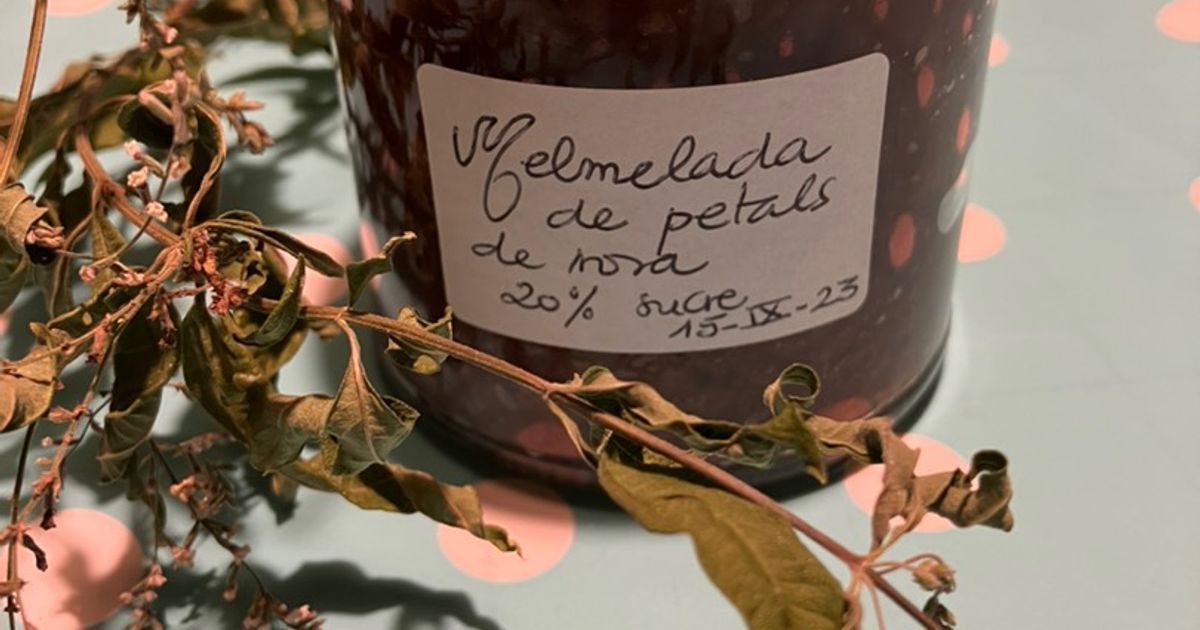 Mermelada De Pétalos De Rosas Receta de @tesa.cuina