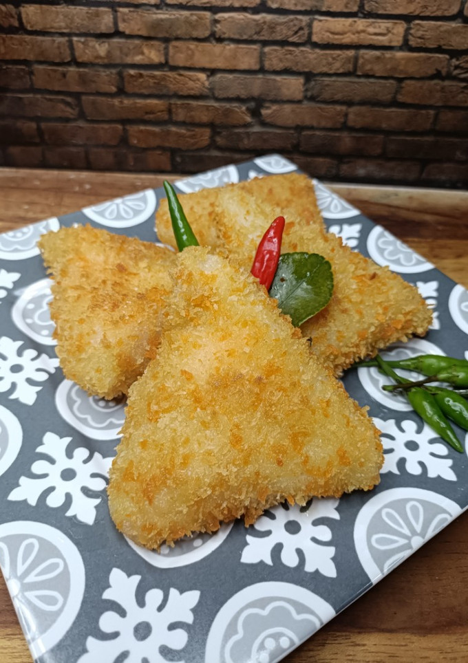 Resep Risoles Segitiga Dan Cara Melipatnya oleh Deedee Rasuan - Cookpad