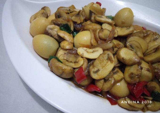 Resep Oseng Telur Puyuh Jamur Kancing oleh Andina Puspita - Cookpad