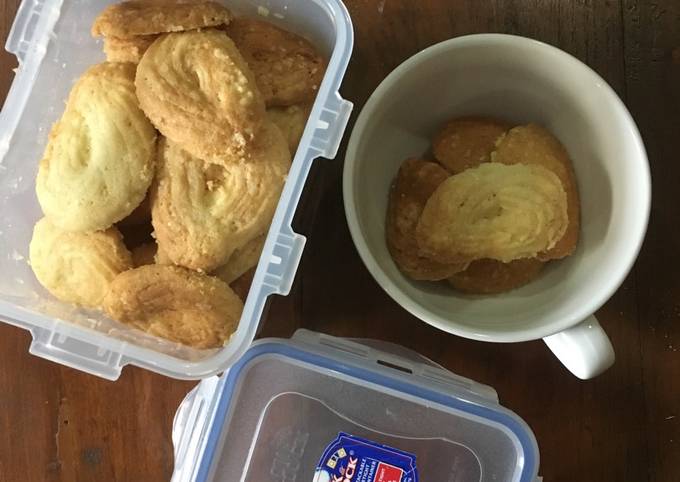 Resep Butter Cookies ala Monde oleh Nabila Shahnaz - Cookpad