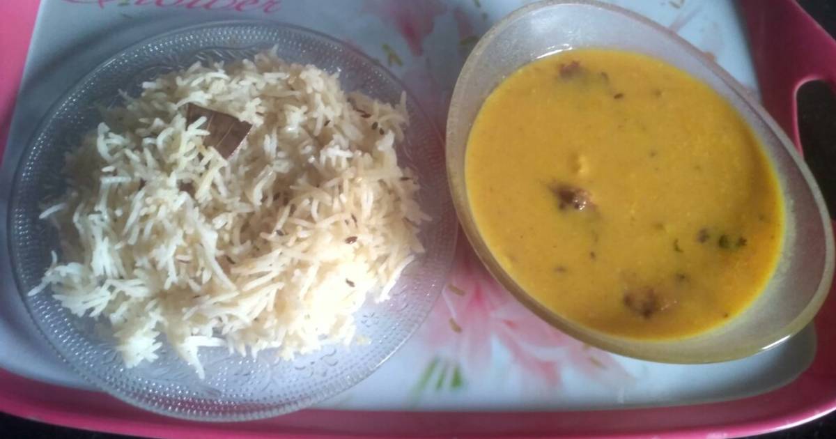 Punjabi curry pakoras with rice Recipe by Renu Gulyani - Cookpad