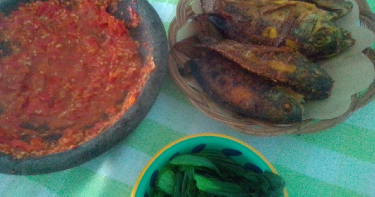Resep Nila Goreng Sambel Lamongan Lalap Pokcoy oleh 🍜My Kitchen🍜 - Cookpad