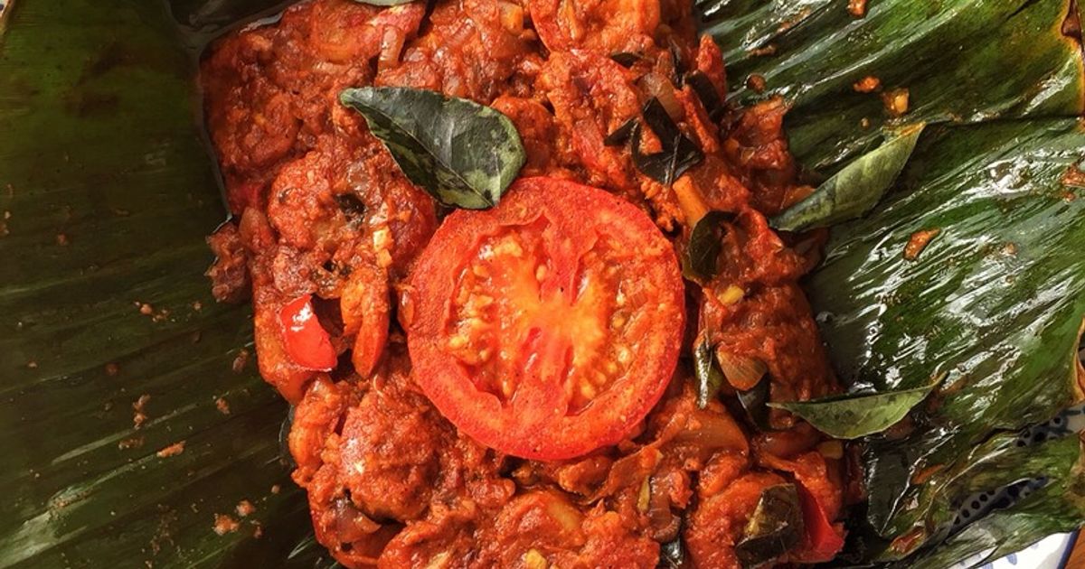 Prawn Pollichathu (Prawn Cooked In Plantain Leaf) Recipe by Divya ...