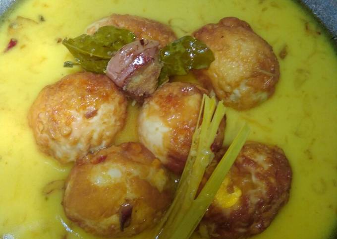 Resep Telur kuah kuning oleh Viea Nira - Cookpad