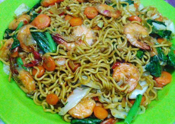 Resep Mi Goreng Udang oleh Nanina Sumardi - Cookpad