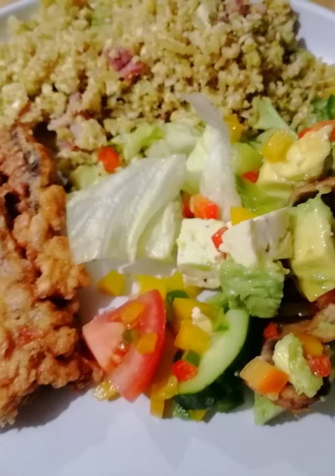 My best ever cauliflower rice, hake and salad Recipe by SIYAMTHANDA ...