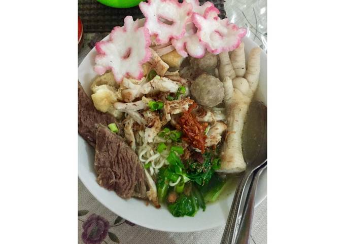 Resep Misop medan komplit (ceker+iga+bakso) oleh Wirda - Cookpad