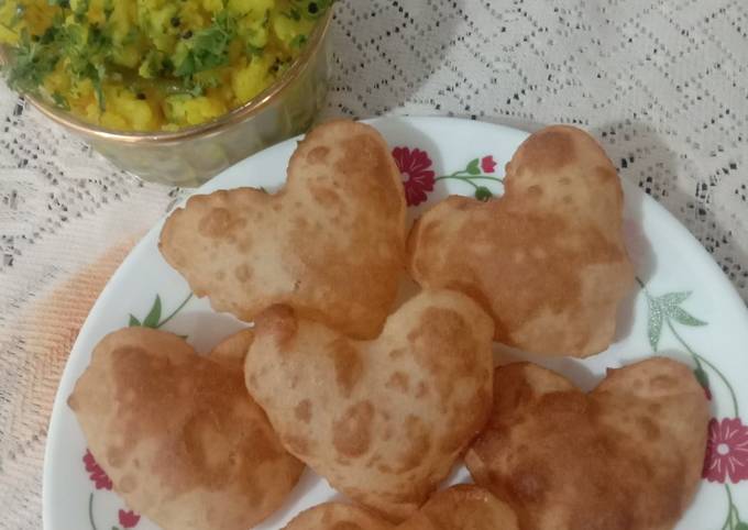 Poori bhaji Recipe by Maya's Recipe's - Cookpad
