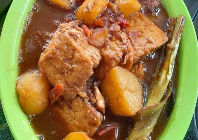 Resep Semur Tahu Kentang oleh Luckylaku Kitchen - Cookpad