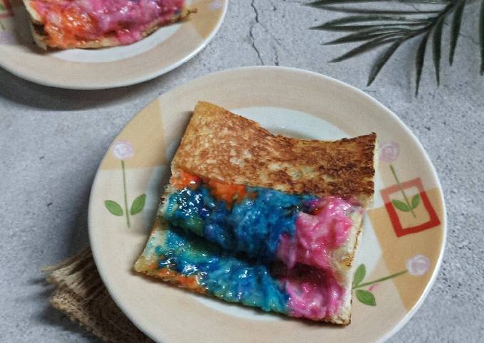 Resep Rainbow cheese toast oleh Hellen Handru - Cookpad