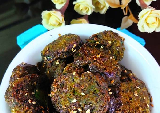 Ragi Mix Flour Muthiya Recipe by Suchitra S(Radhika S) - Cookpad