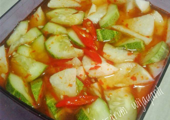Resep Asinan buah bengkuang dan timun #bikinramadanberkesan oleh Arum ...