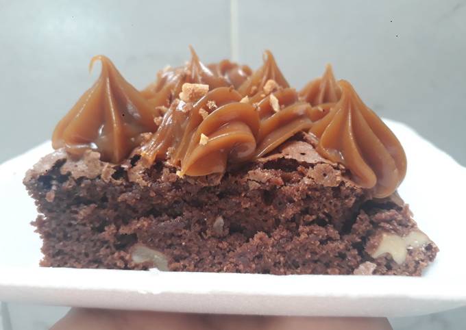 Brownie súper chocolatoso y húmedo Receta de Diana - Cookpad