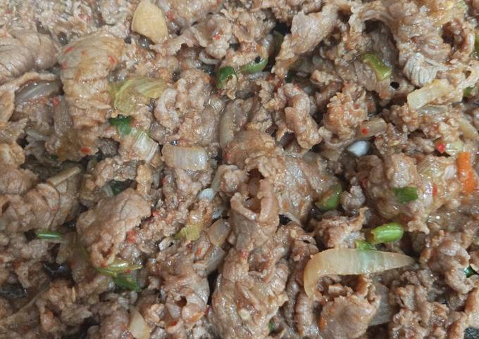 Resep Beef Slice Lada Hitam Mercon oleh Nova Camelia - Cookpad