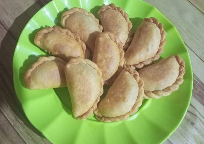 Resep Pastel isi sayur oleh ifa elilina - Cookpad