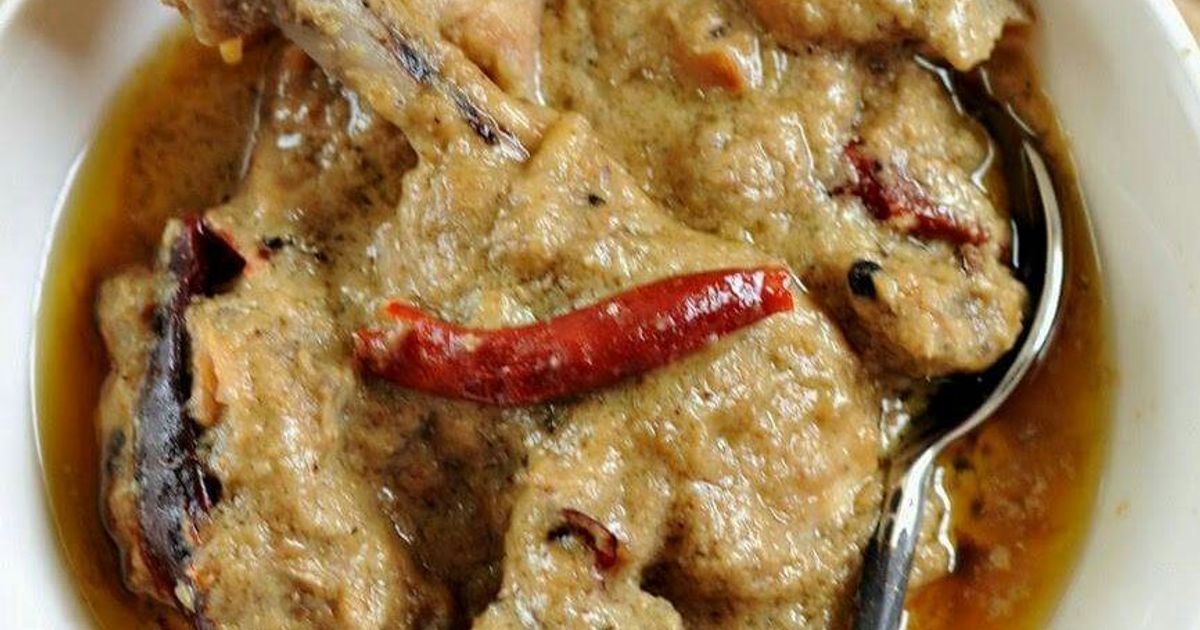 Coconut Chicken Curry Recipe by Rimpa Bose Deb - Cookpad