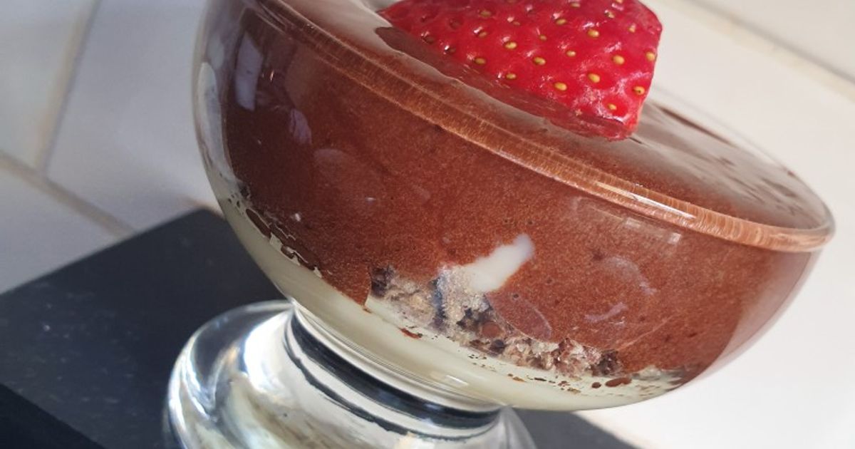 Torta Gelada De Bis E Morango Receita por Guilherme Nogueira - Cookpad