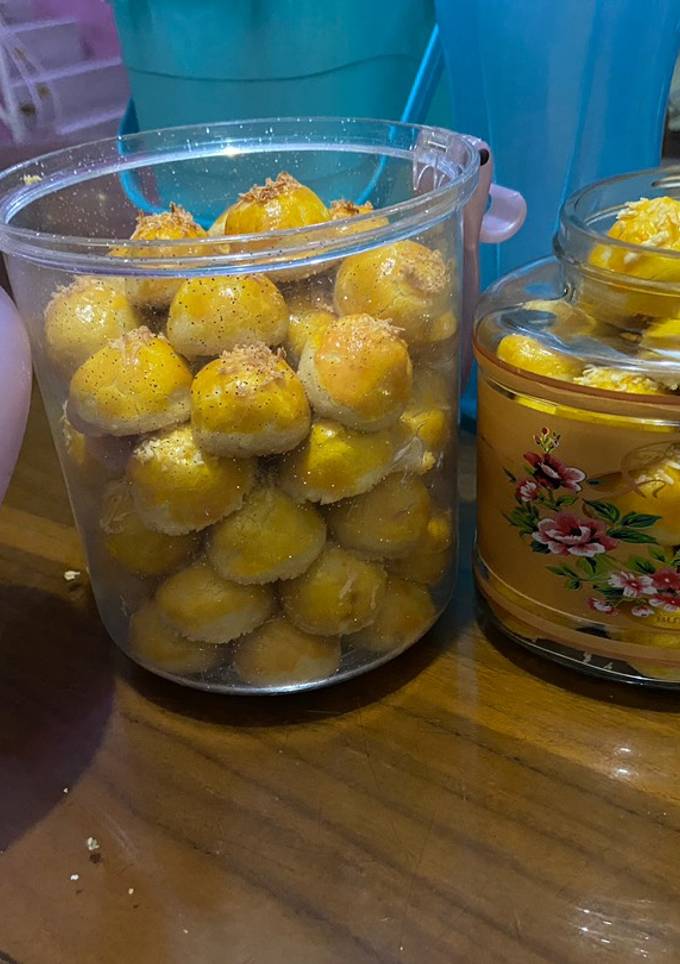 Resep Nastar lumer semi premium oleh Azizah - Cookpad