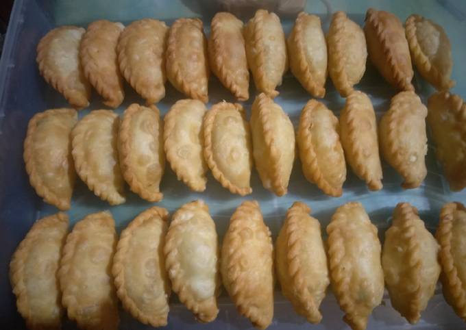 Resep Kulit Pastel Renyah oleh indah indarsari - Cookpad