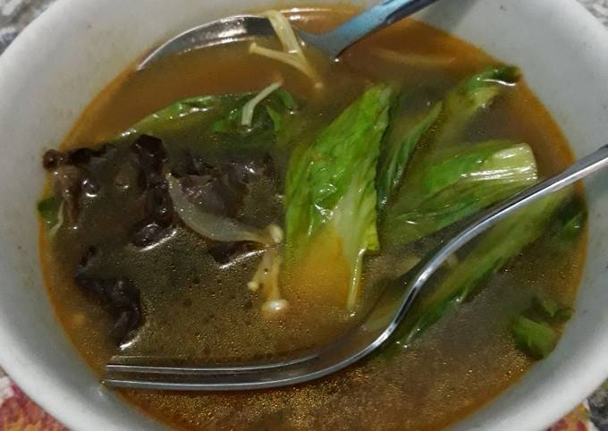 Resep Jamur kuah tom yam oleh Evin Pipin - Cookpad