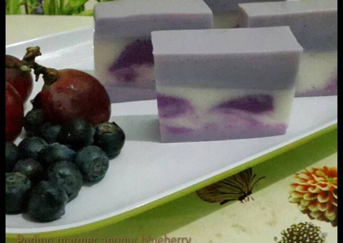 Resep 49. Puding Marmer Anggur Blueberry oleh Aning Miza - Cookpad