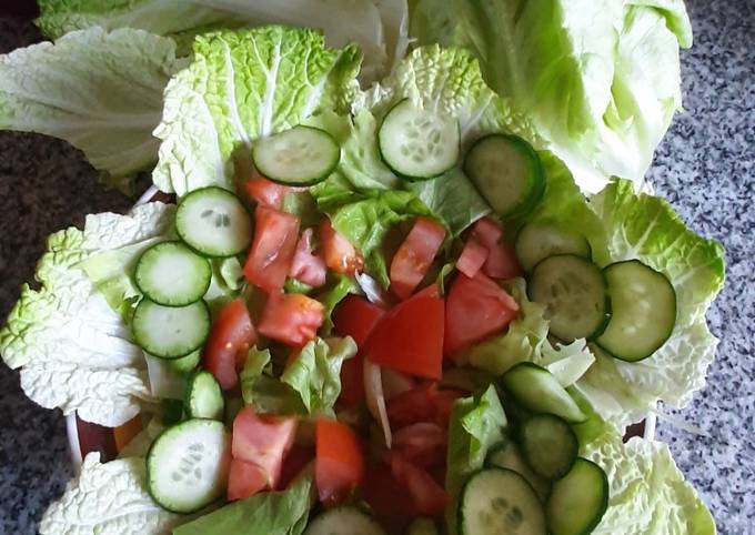 Ensalada fresca con akusay, la lechuga japonesa Receta de RoxyLopez ...